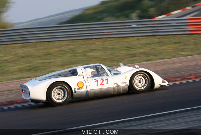 906 / PORSCHE - V12 GT - L'émotion automobile