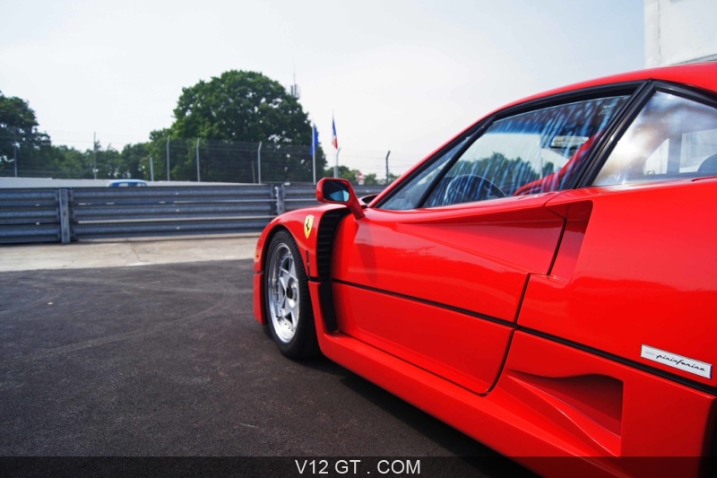 Ferrari F40 rouge 3/4 arrière gauche coupé 2 / Autodrome Héritage ...