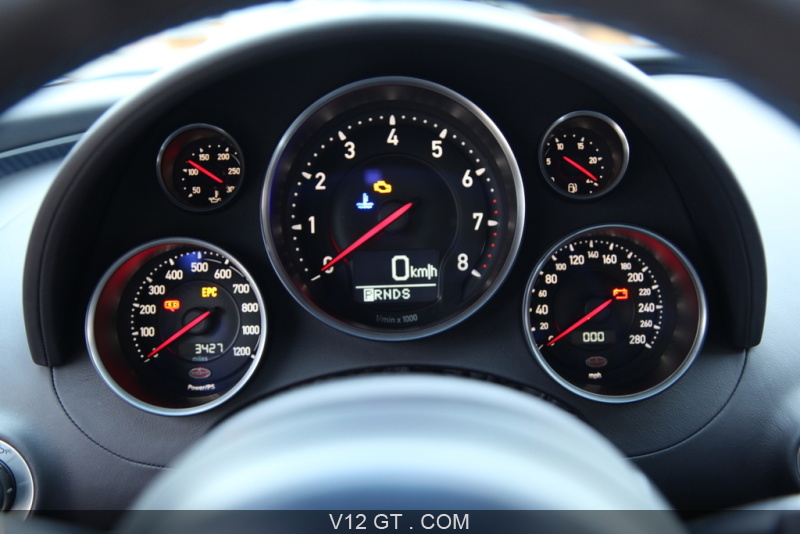 Bugatti Veyron Super Sport noir/orange compteurs / Bugatti / Photos GT ...