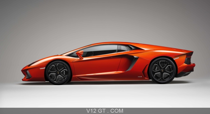 Lamborghini Aventador LP700-4 rouge profil / Lamborghini / Photos GT ...