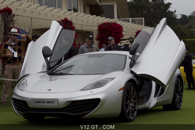 McLaren MP4-12C gris Pebble Beach 3/4 avant gauche portes ouvertes ...