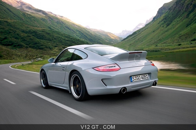 997 Sport Classic / PORSCHE - V12 GT - L'émotion automobile
