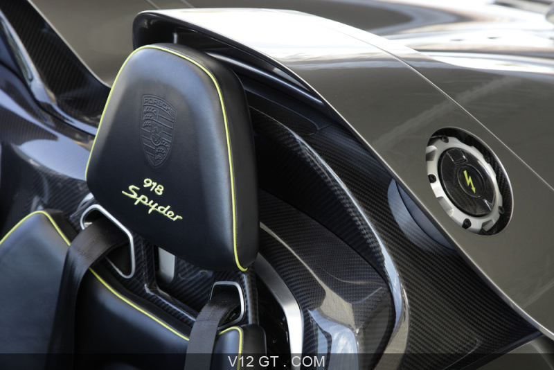 Porsche 918 Spyder gris logo siège / Porsche / Photos GT / Les plus ...