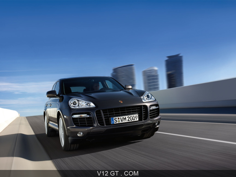 Cayenne Turbo S / PORSCHE - V12 GT - L'émotion automobile