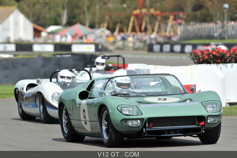 Ford GT40 Spider Targa Florio, verte, action 3-4 avd / Goodwood Revival ...