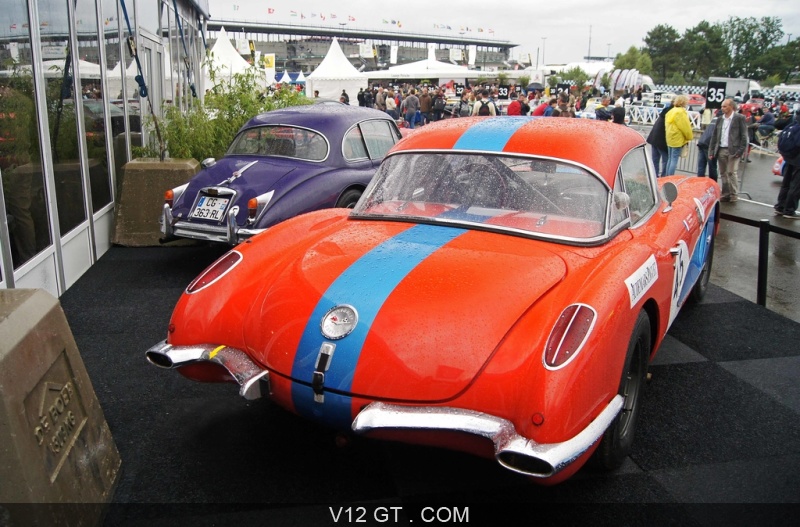 Vente Artcurial LMC 2012 - Chevrolet Corvette C1 rouge 3/4 arrière ...