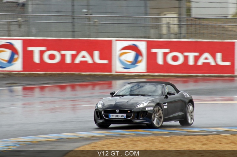 Jaguar F-Type V8S noir 3/4 avant gauche filé / EvéneMans JFC Duffort ...