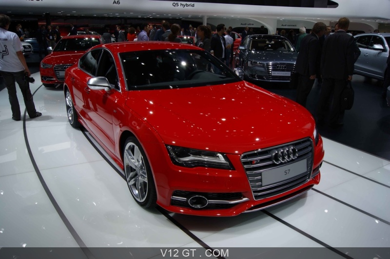 Salon de Francfort IAA 2011 - Audi S7 rouge 3/4 avant droit / Salon de ...