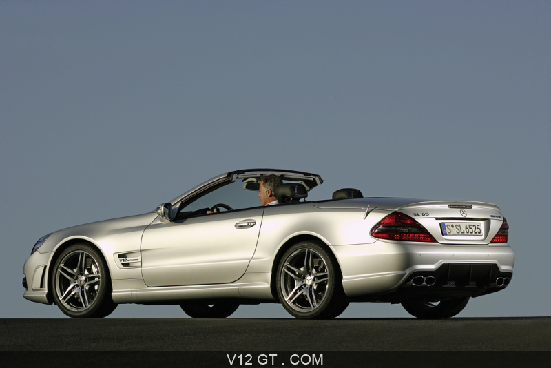 Coupé Mercedes SL65 AMG V12 à 60° 612cv