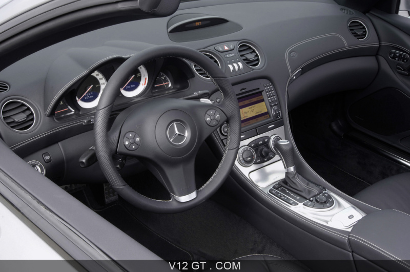 Coupé Mercedes SL65 AMG V12 à 60° 612cv
