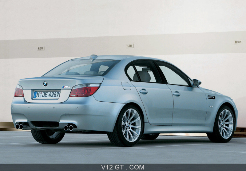 M5 E60 / BMW / Accueil V12 GT - V12 GT - L'émotion automobile